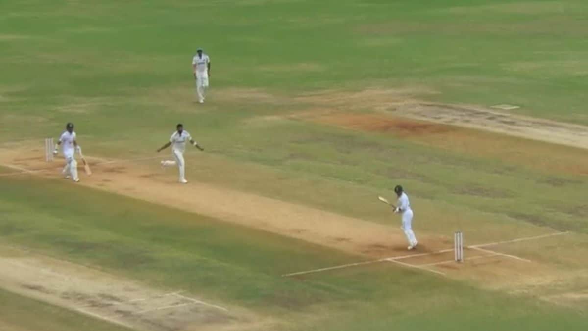Yashasvi Jaiswal Dives to Pull Off a One-handed Stunner as Bumrah Sends ...