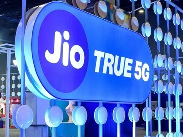 Reliance Jio IPO Set for 2025, Retail Debut Much Later: Report - News18