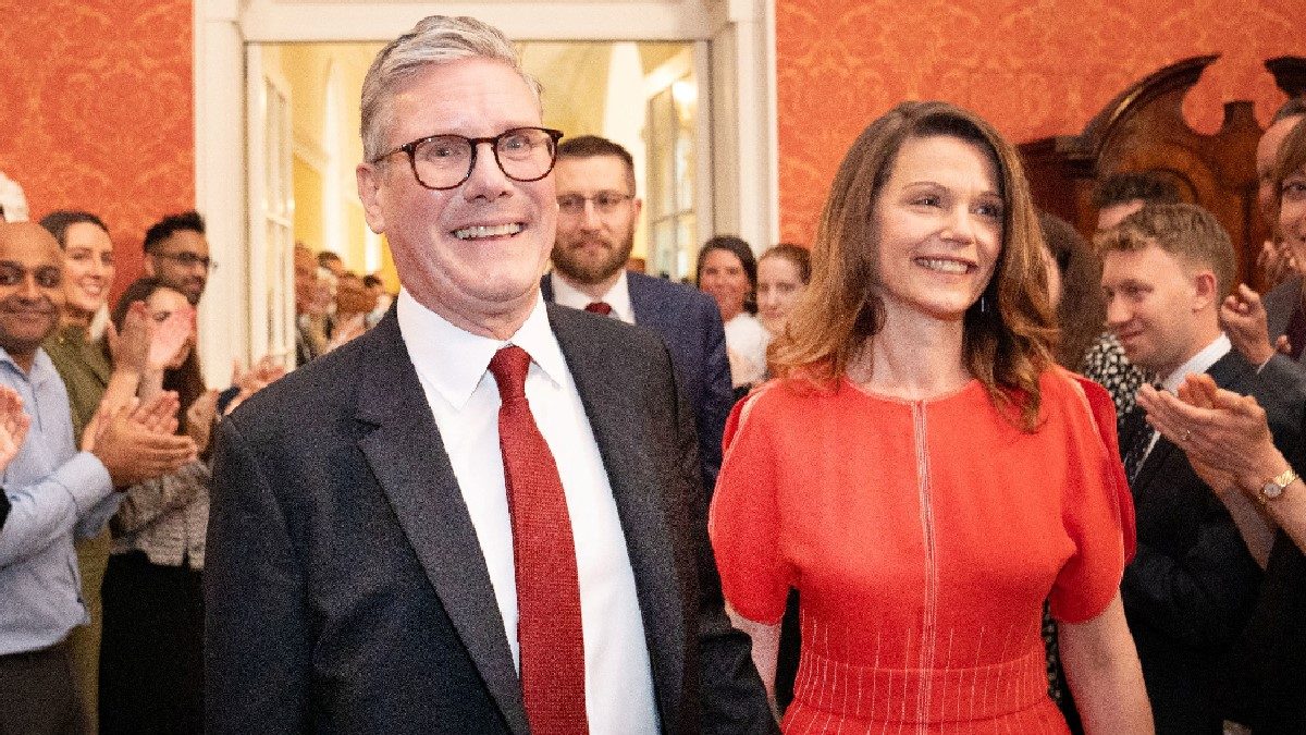 UK PM Starmer Triggers Debate After Failing To Declare Clothes Donor ...