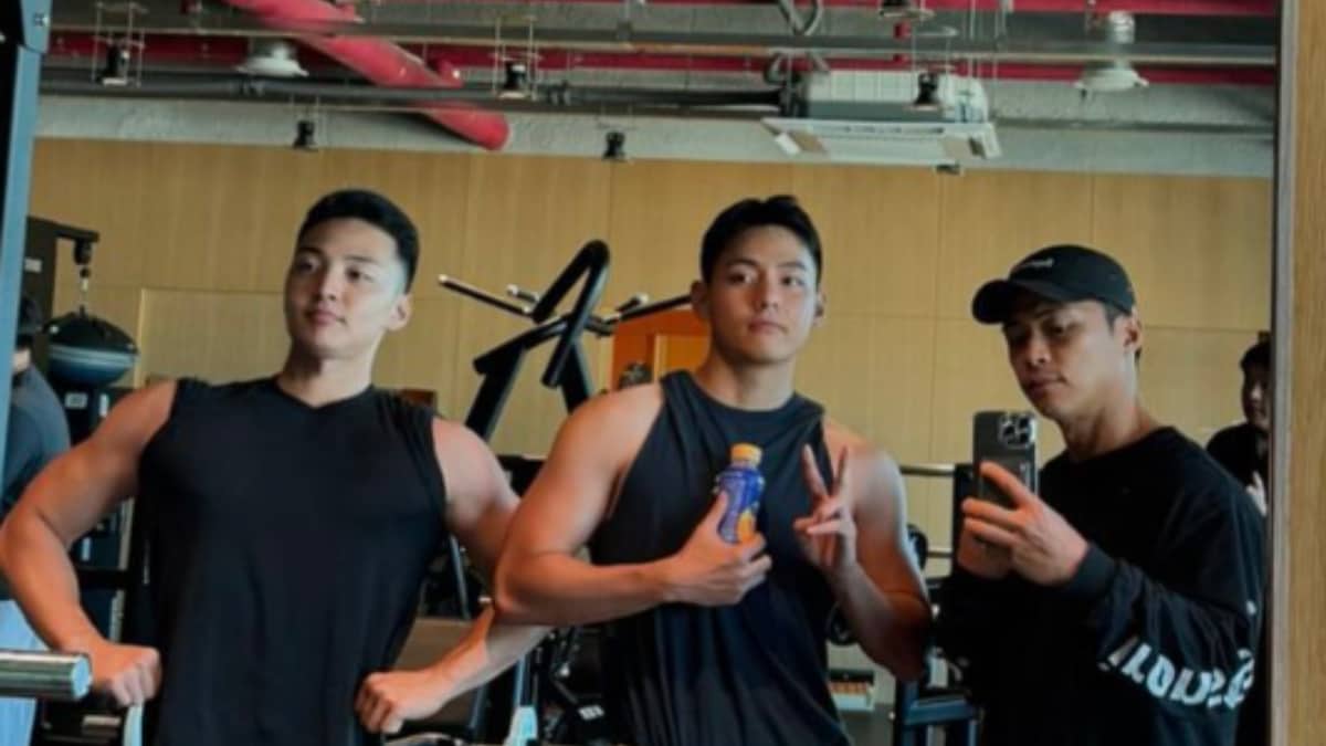 BTS Star V's Photo With Actor Kim Min-Jae Is Breaking The Internet ...