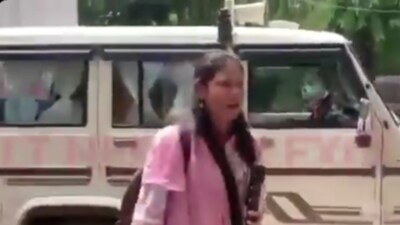 Amethi SDM Snaps at Lucknow Journalist, Asks Her to Leave Her Office ...