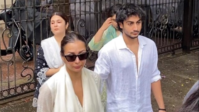 Malaika Arora Gets Consoled By Son Arhaan Ahead of Father Anil Mehta's ...