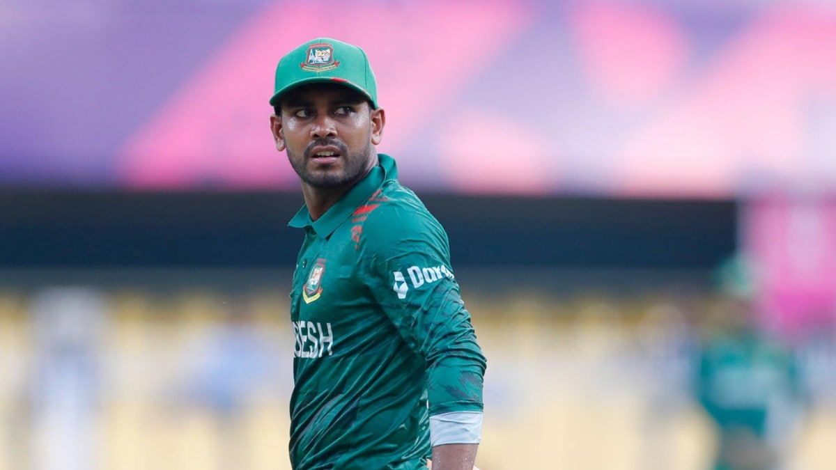 Mehidy Hasan Miraz Returns After 14 Months as BCB Announce Bangladesh's ...