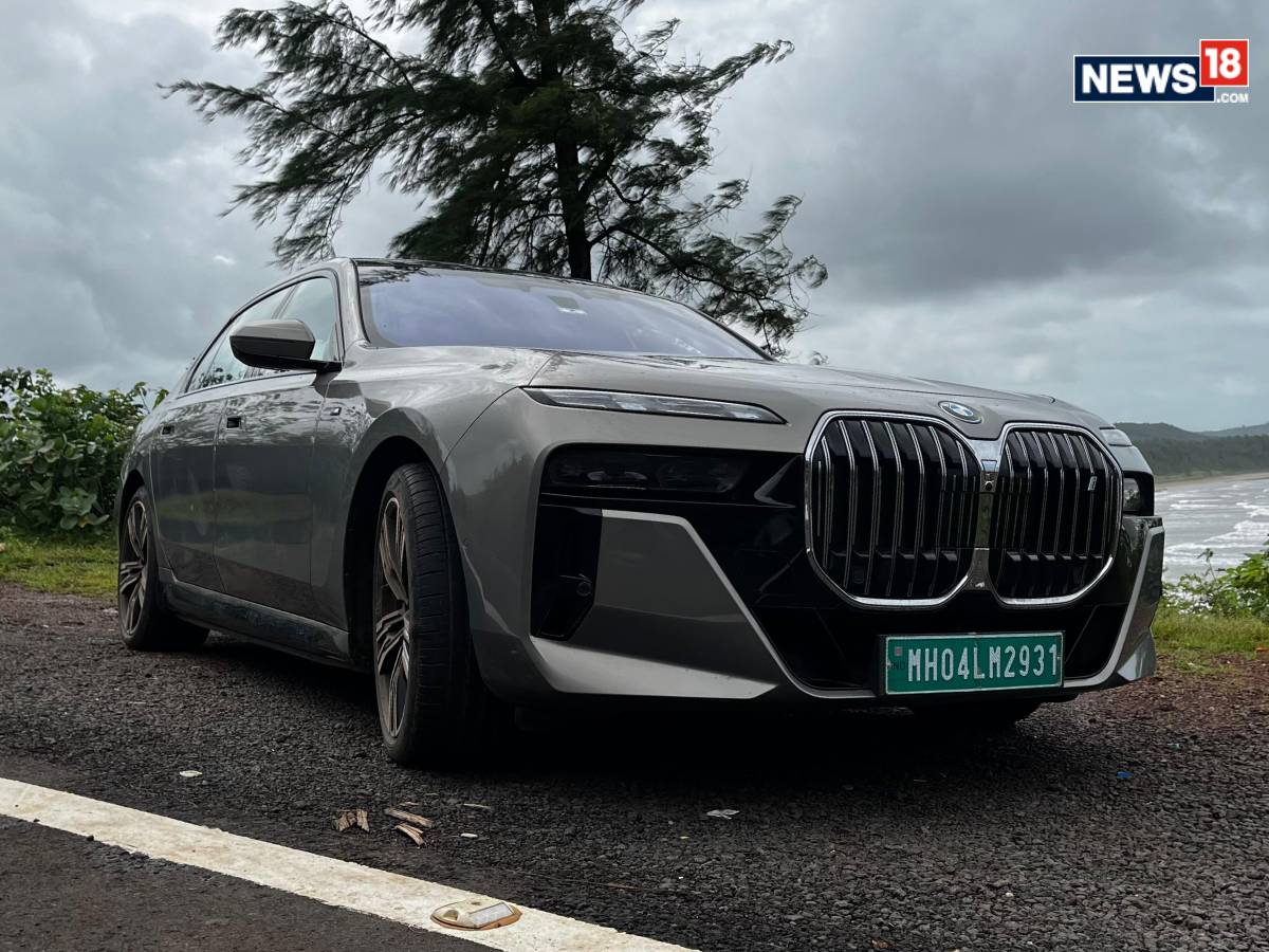 BMW i7 XDrive60 in Pics: See Design, Features, Interior, Road Presence and More