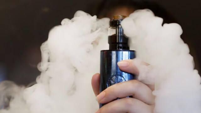 Doctors Drain 2 Litres Of ‘Black And Bloody’ Fluid From Vaping Addict’s ...