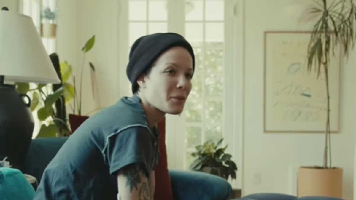 Days After Posting Hospital Video, Singer Halsey Reveals She Had 'Very ...