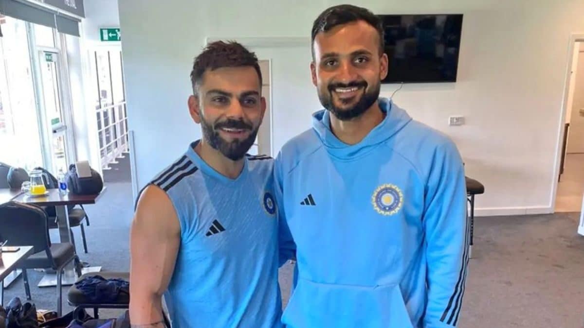 Pacer Akash Deep Receives a Valuable Gift from Virat Kohli Ahead of ...