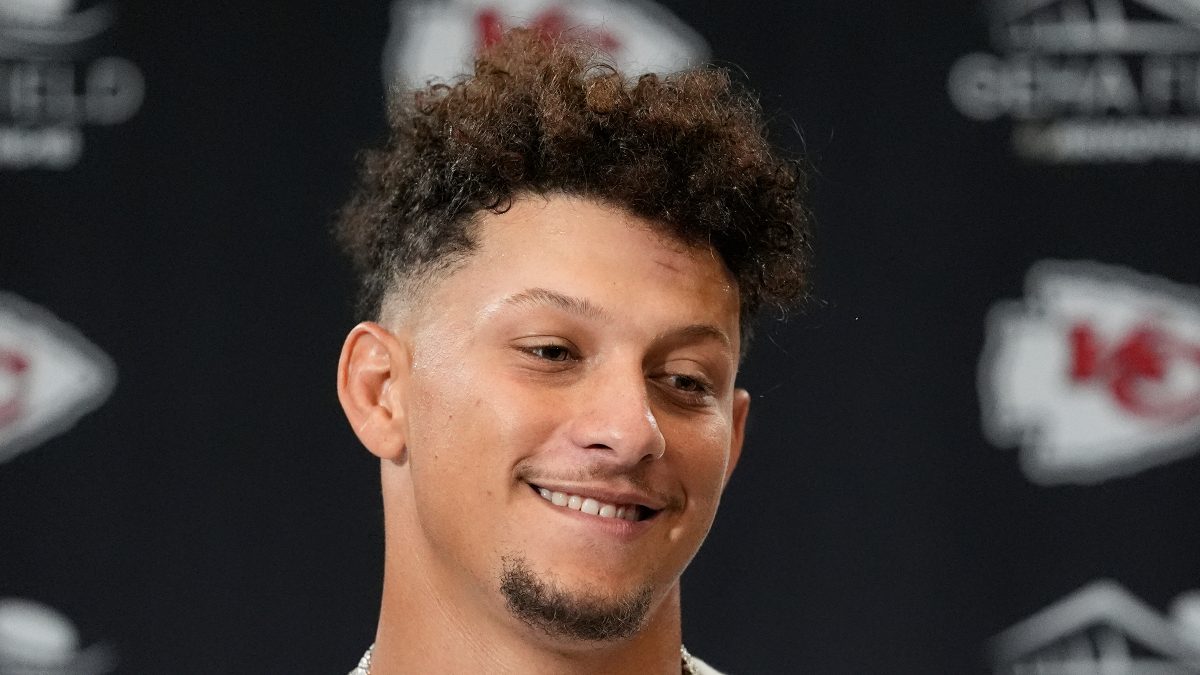 Donald Trump or Kamala Harris?: Patrick Mahomes Won't Endorse Anybody ...