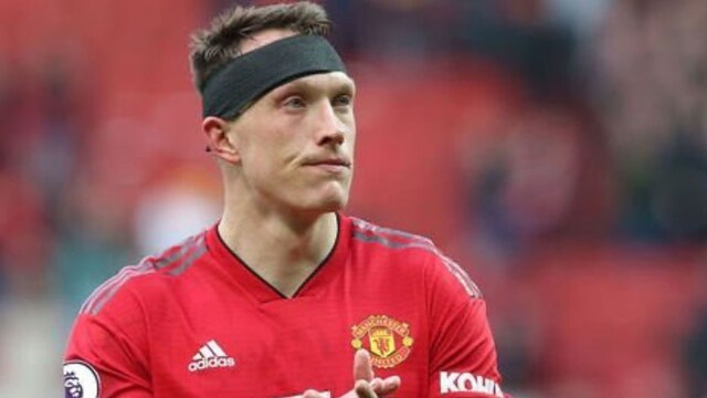 Former Manchester United Defender Phil Jones Reveals 'Physical Injuries ...