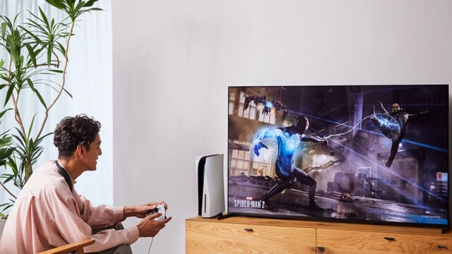 Sony Bravia Theatre U Is A Neckband Speaker That Lets You Watch Movies ...