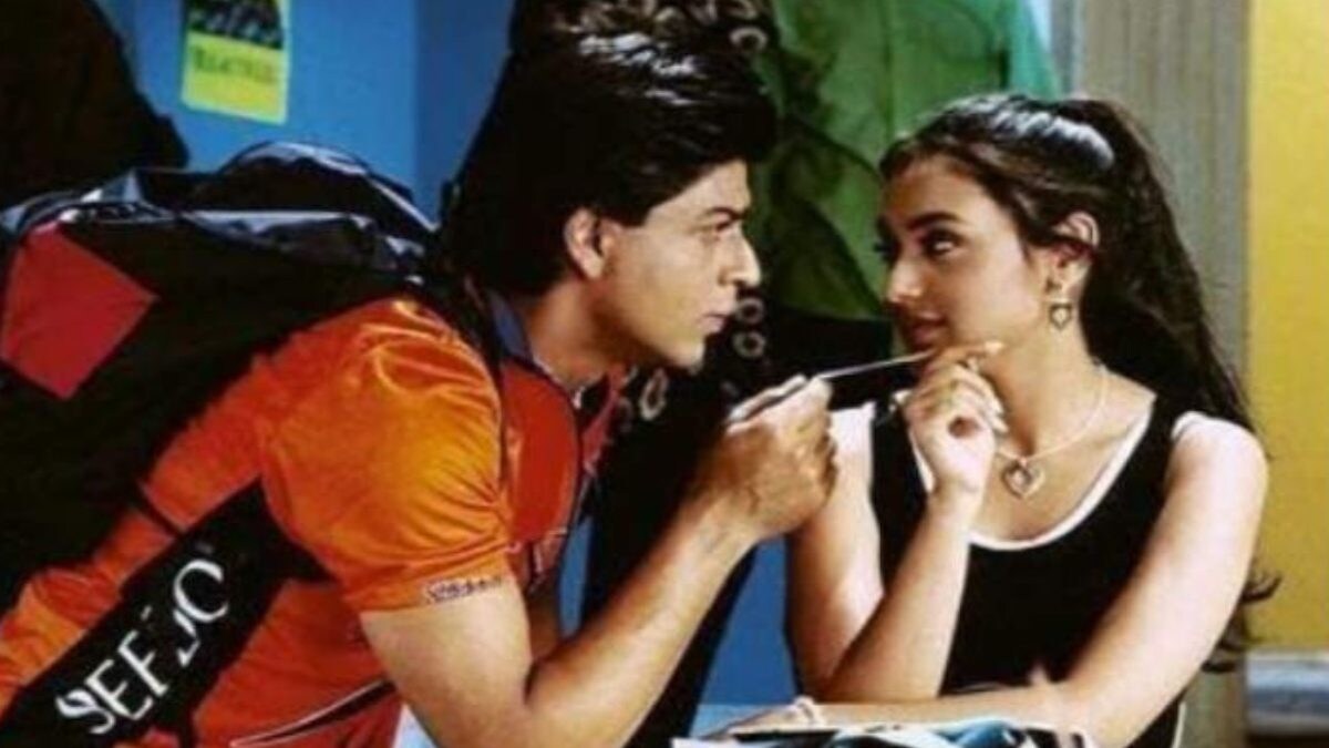 Shah Rukh Khan Was Embarrassed By His Costume In KKHH, Reveals Karan ...