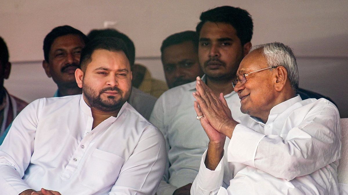 'Begged With Folded Hands..': Tejashwi Yadav Claims Nitish Kumar Once Apologised For Aligning ...