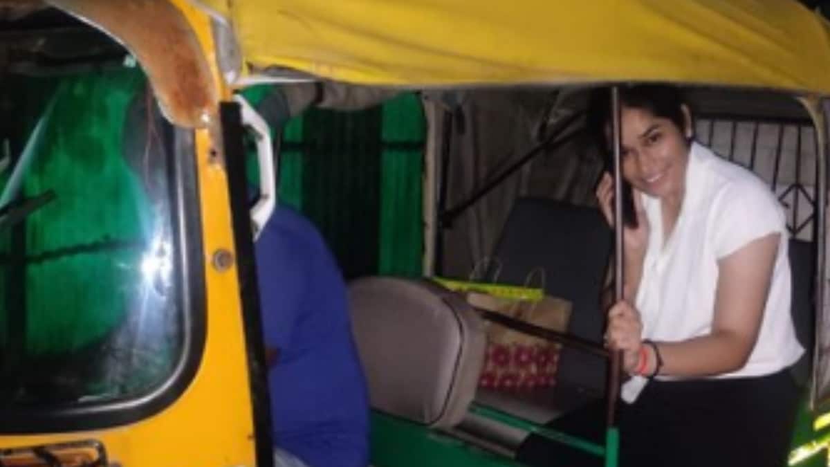 ACP Goes Undercover To Test Women's Safety In Agra; Here's What ‘Lady ...