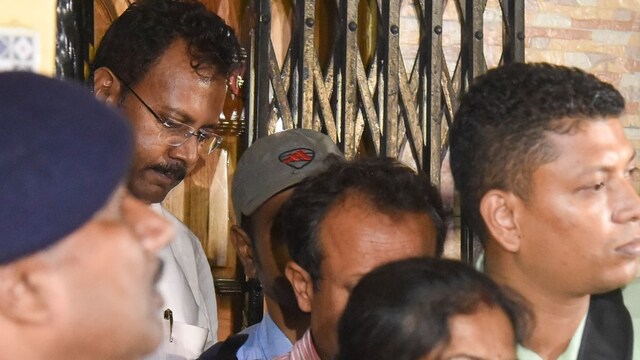 Did Sandip Ghosh Aide Name-Drop 'Didi' To Threaten RG Kar Junior Doctor ...