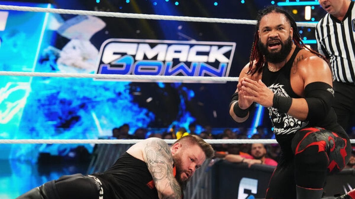 WWE SmackDown Results: Bloodline Beats Kevin Owens and Randy Orton ...