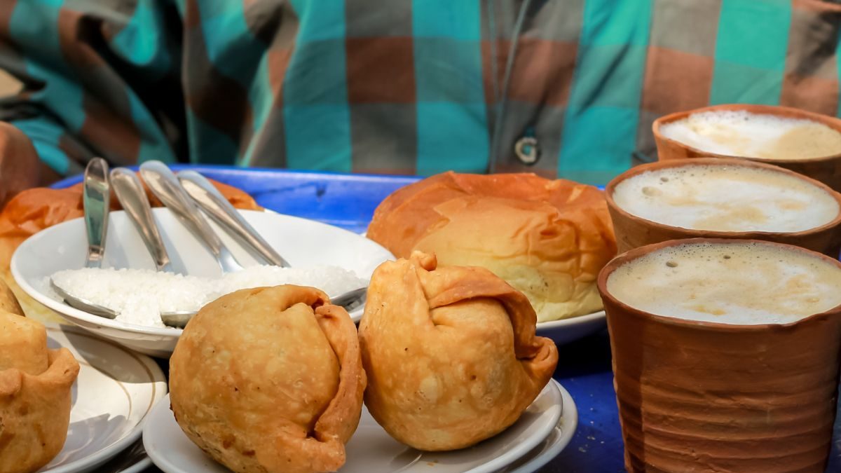 Spitting in Food in UP? You May Go to Jail Now as Adityanath Govt Mulls ...