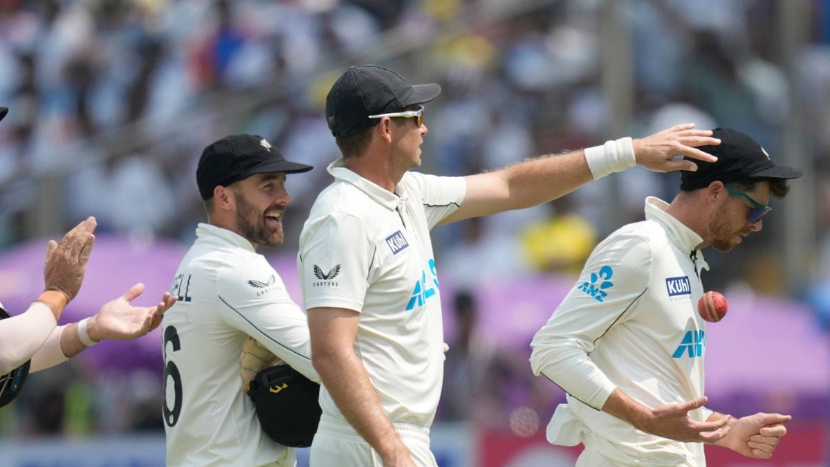 IND vs NZ 2nd Test, Day 2: Santner Seven-fer Humbles India, New Zealand ...