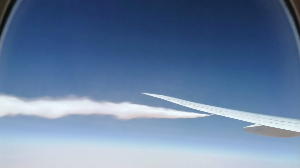 Why Do Planes Dump Fuel In The Air During Emergency Landing? Where Does ...