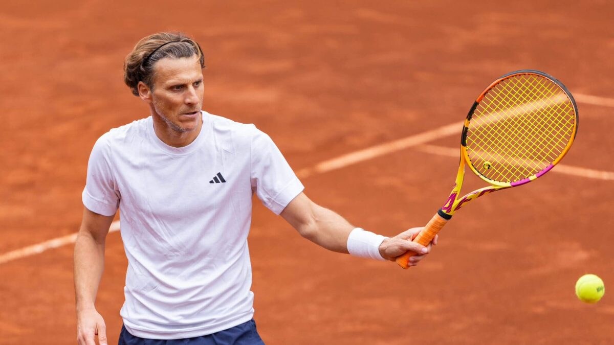 Ex-Uruguay, Manchester United Striker Diego Forlan Set to Make ...