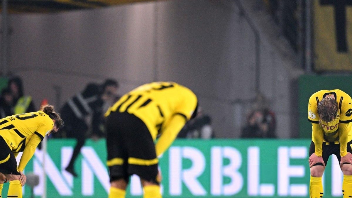 Borussia Dortmund Knocked Out of German Cup After Shock 1-0 Loss to ...