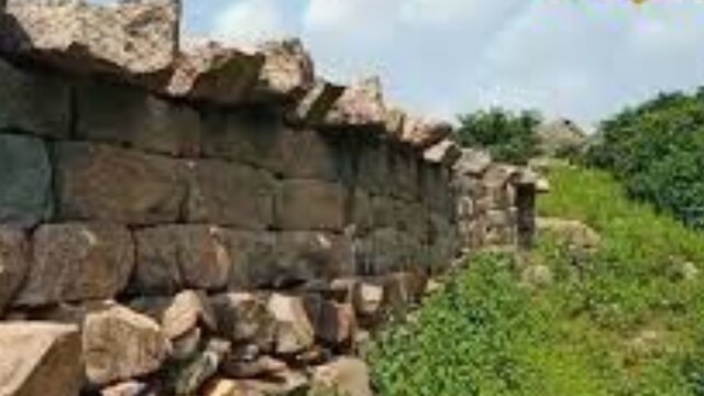 All About This Famous Chandela Dynasty Fort In MP's Chhatarpur - News18