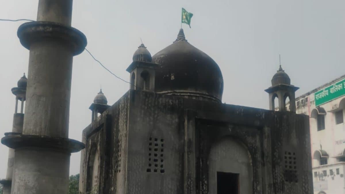 Taj Mahal Of Bulandshahr: A Postmaster's Symbol Of Love And Devotion ...