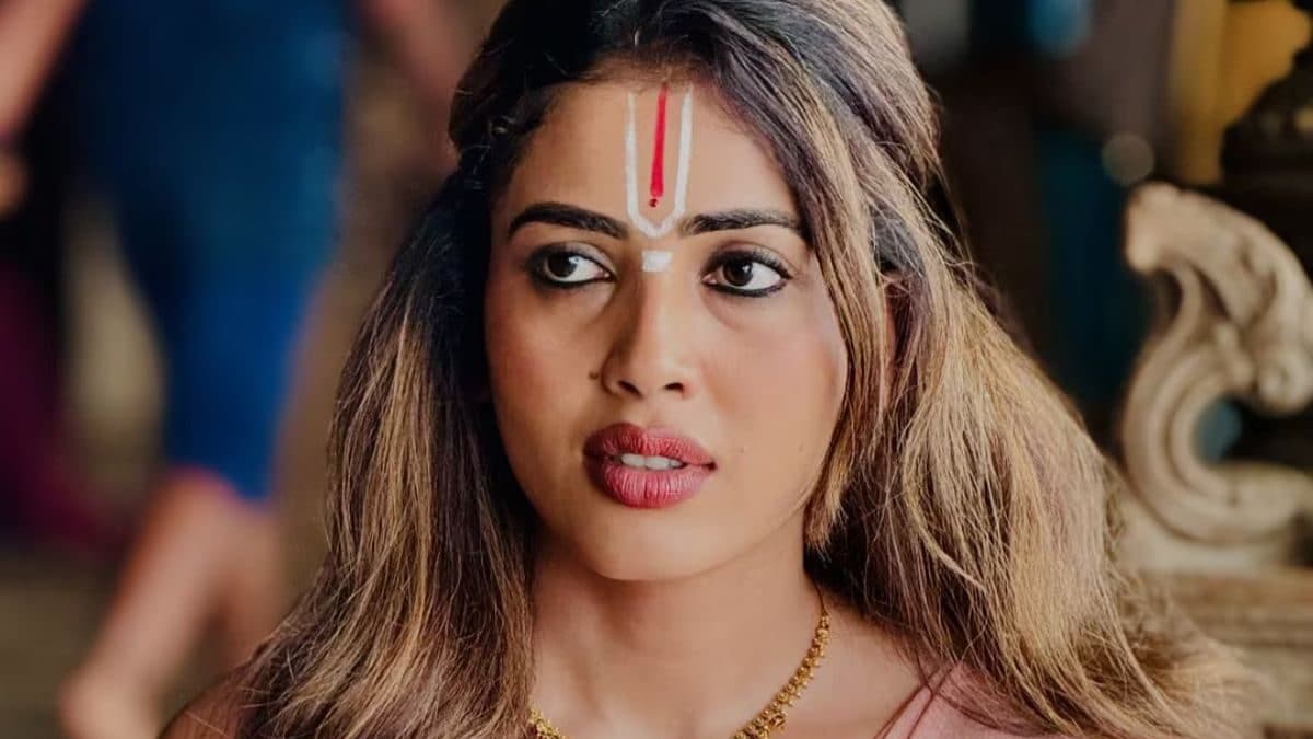 Actress Sara Annaiah’s Elegant Pink Silk Saree Look Is Perfect For ...