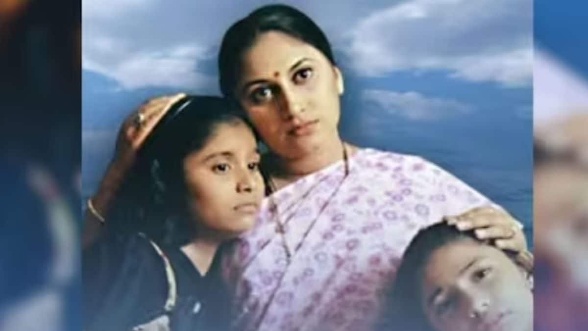 Cast Of Old Marathi Serial Aabhalmaya To Reunite On This Award Show ...