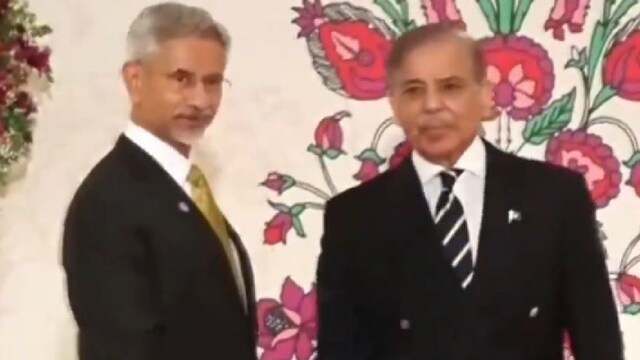 Jaishankar, Pakistan PM Shehbaz Sharif Meet At SCO Dinner, First High-Level Interaction In Years ...
