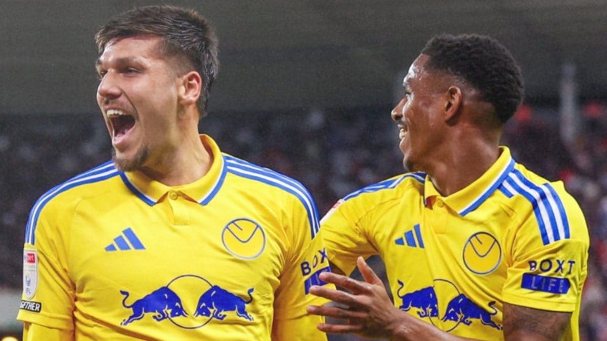 Illan Meslier's Howler Helps Sunderland Earn A Point Against Leeds In ...