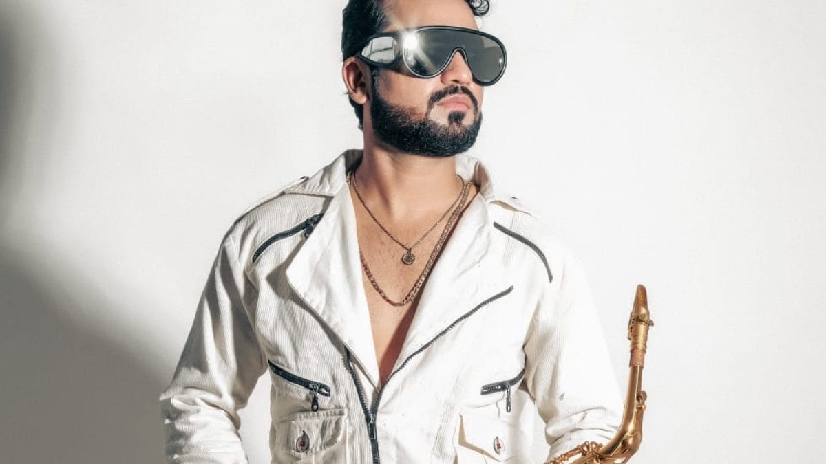 Lenny Massey Debuts with Five - A Musical Harmony: A Global Saxophone ...