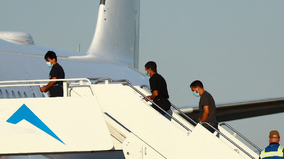 US Hires Chartered Flight to Deport Indians Who Stayed in Country ...
