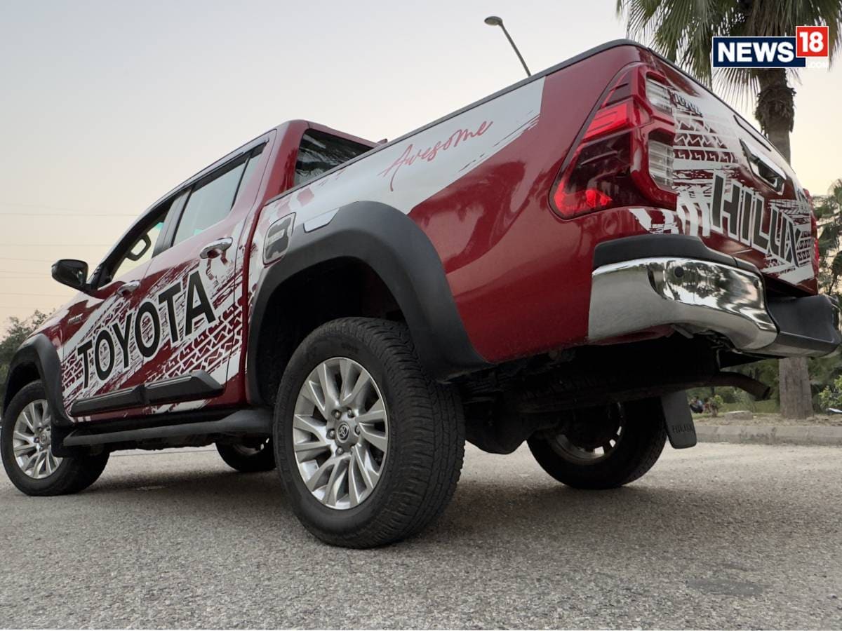 2024 Toyota Hilux in Pics: See Design, Road Presence, Features ...
