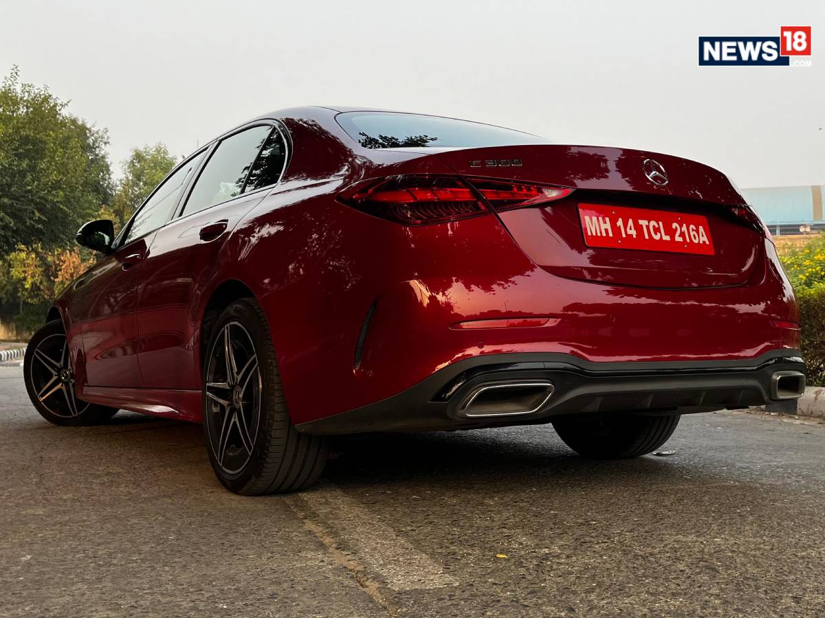 Mercedes-Benz C-Class C300 AMG in Pics : See Design, Road Presence ...