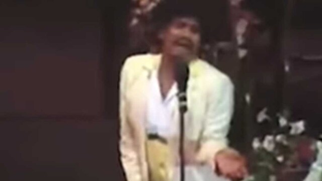 This Video Of Johnny Lever’s Stand-Up Comedy Act Is A Throwback Gem ...