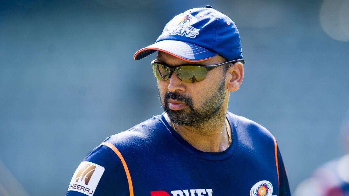 ILT20 2025: MI Emirates Sign Paras Mhambrey As Bowling Coach, Carl ...