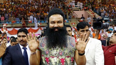Setback To Gurmeet Ram Rahim Singh As Supreme Court Lifts Stay On 2015 ...