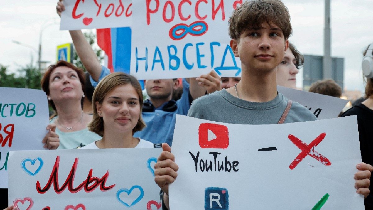 Google Fined 2 Trillion Billion Rubles By Russian, Kremlin-Run Channels ...