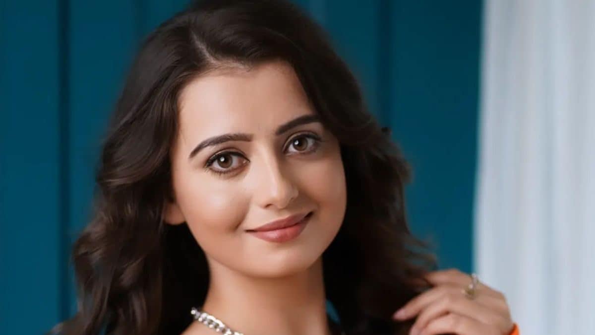 Bigg Boss 18 Promo: Pavitra Bandhan Actress Chaahat Pandey Set To Bring Her 'Deewani Adaayen' In ...