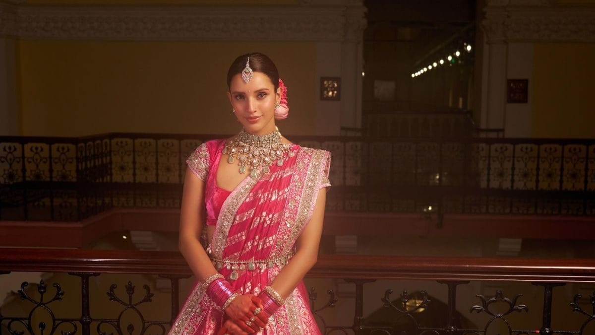 Triptii Dimri Thanks Manish Malhotra For Stunning Pink Lehenga Creating ...