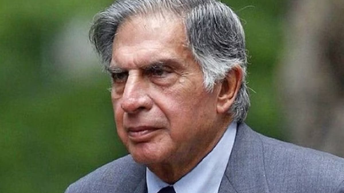 'He Would Wear His Title, Achievements Very Lightly': CEOs Share Ratan ...