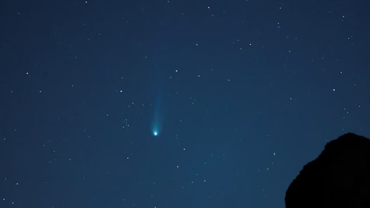 Once-in-a-Lifetime Comet To Be Visible On October 12. Here's How To ...