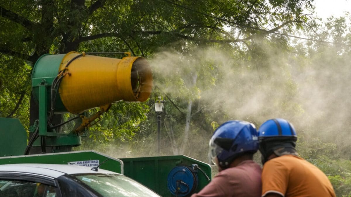 Delhi Air Quality Deteriorates: RML Hospital Opens Specialised Clinic ...