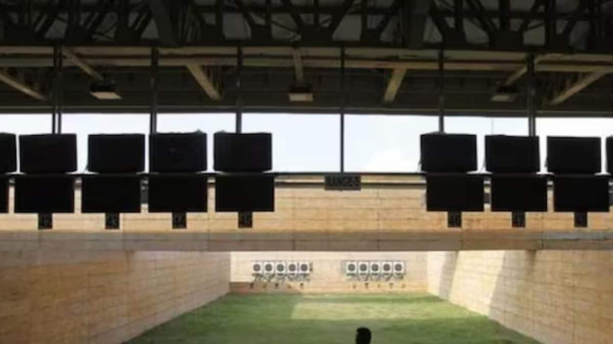 92-Year-Old Chinese Veteran Hits Bullseye At Firing Range Despite ...