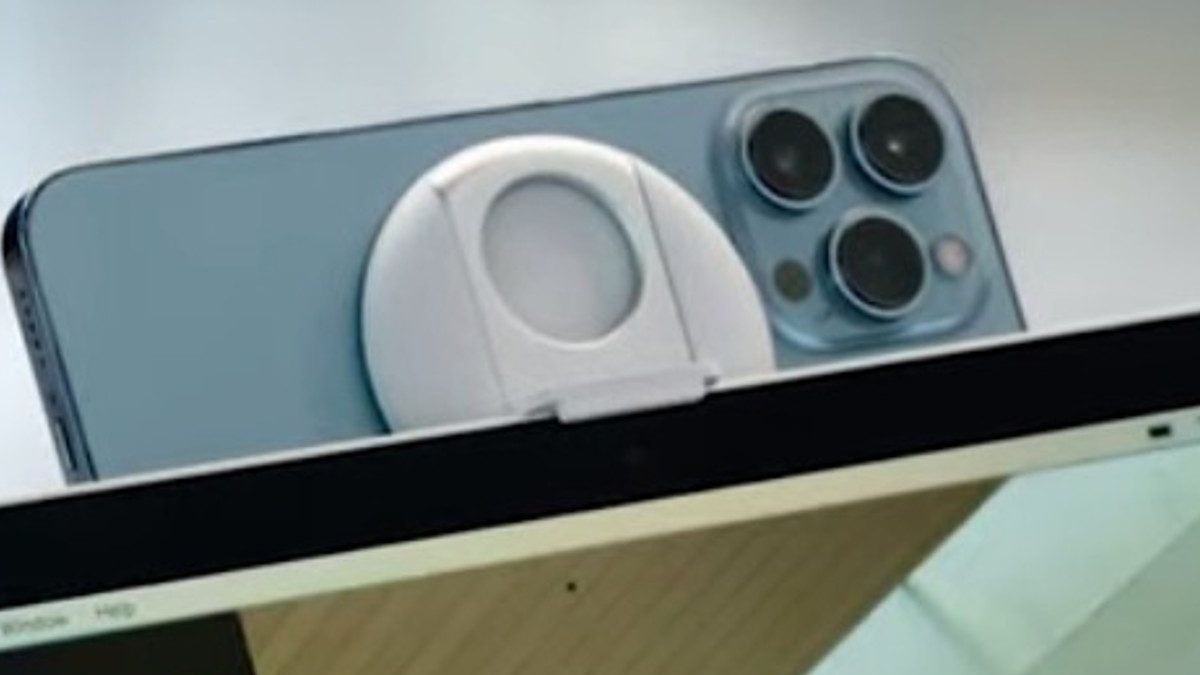 This Laptop Shows A Smart Way To Bundle The Webcam Without Putting A ...