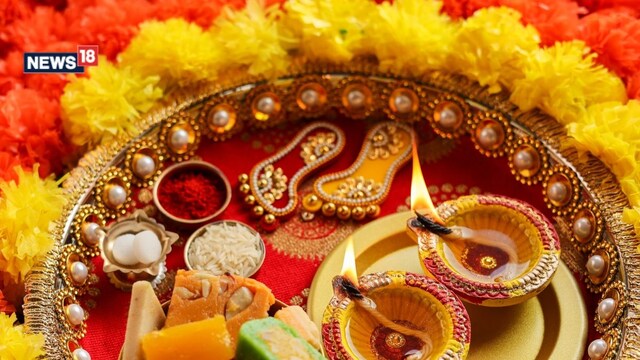 Aaj Ka Panchang, November 18, 2024: Tithi, Vrat, Shubh & Ashubh Muhurat ...