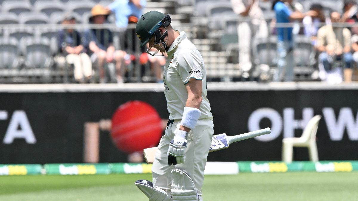 'Never Jump The Gun': Ravi Shastri Backs AUS To Fight Back After Harsh ...