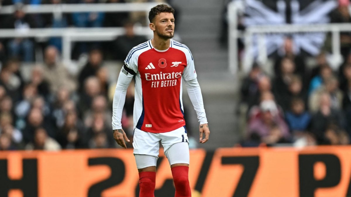 Arsenal Defender Ben White 'Out For Months' Due To Knee Injury ...