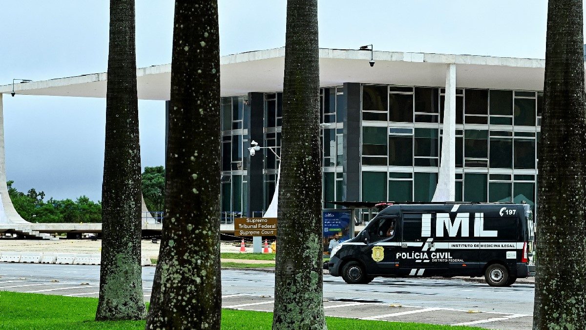 Man Dies While Planting Bomb Outside Brazil’s Supreme Court, Explosion ...