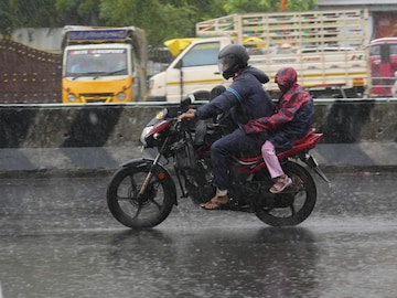 Chennai Rains Update: City Likely To Receive Heavy Rains Today As IMD ...